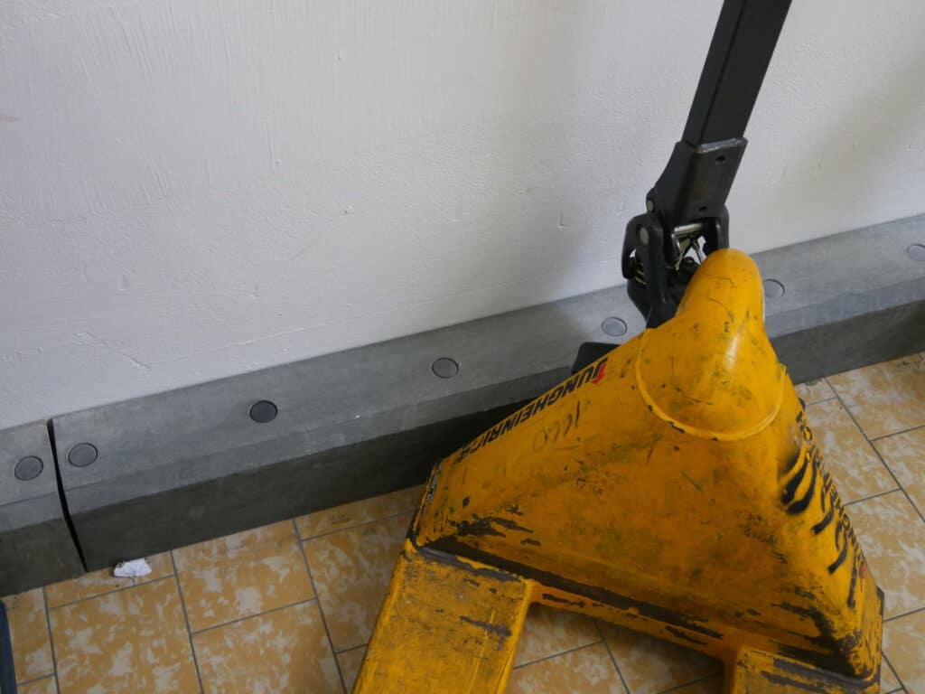 Floor ram protection and protective strip | Green Tera Protect GmbH